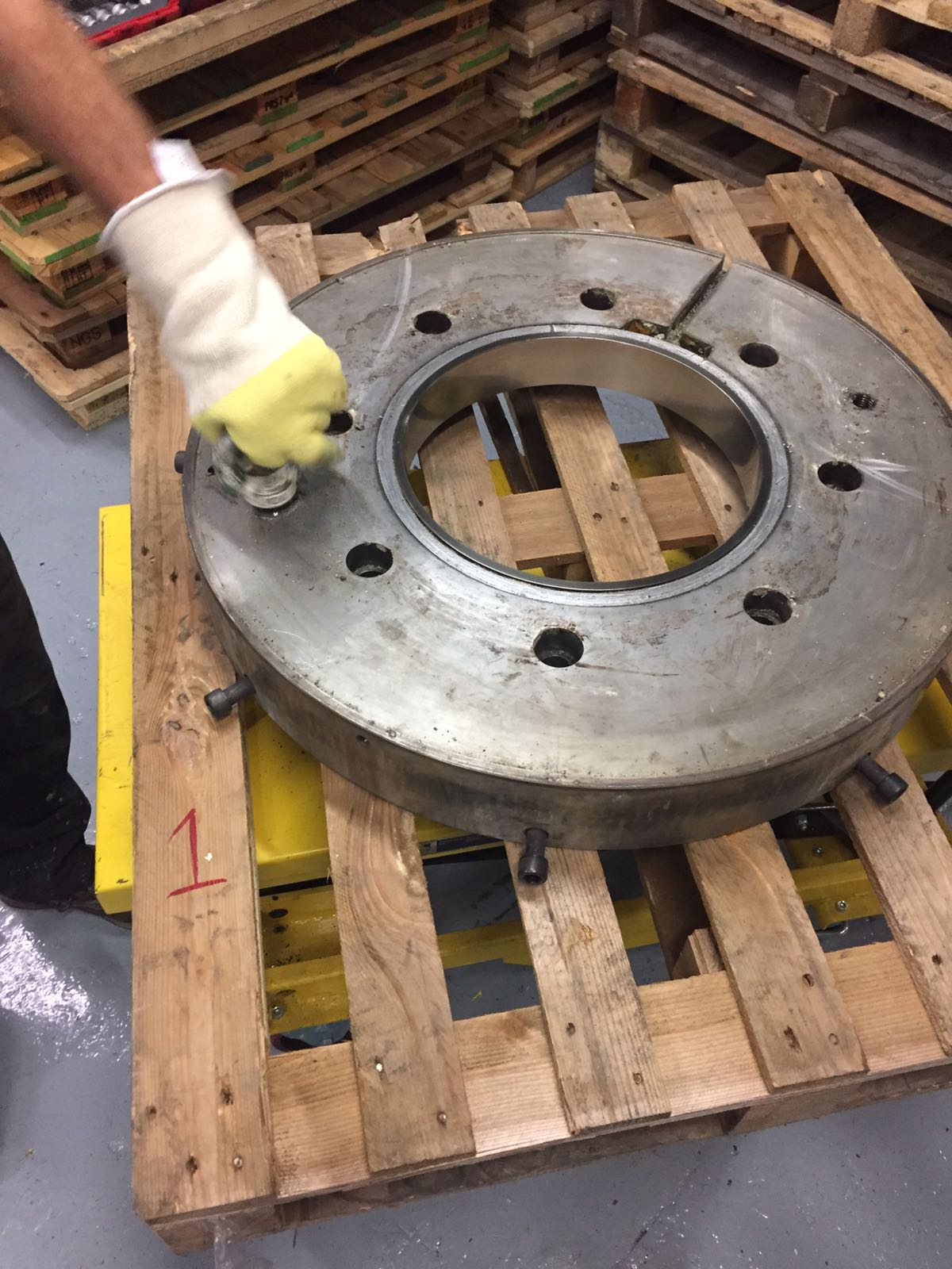 Extruder Die Clean - Arnold Engineering Arnold Engineering